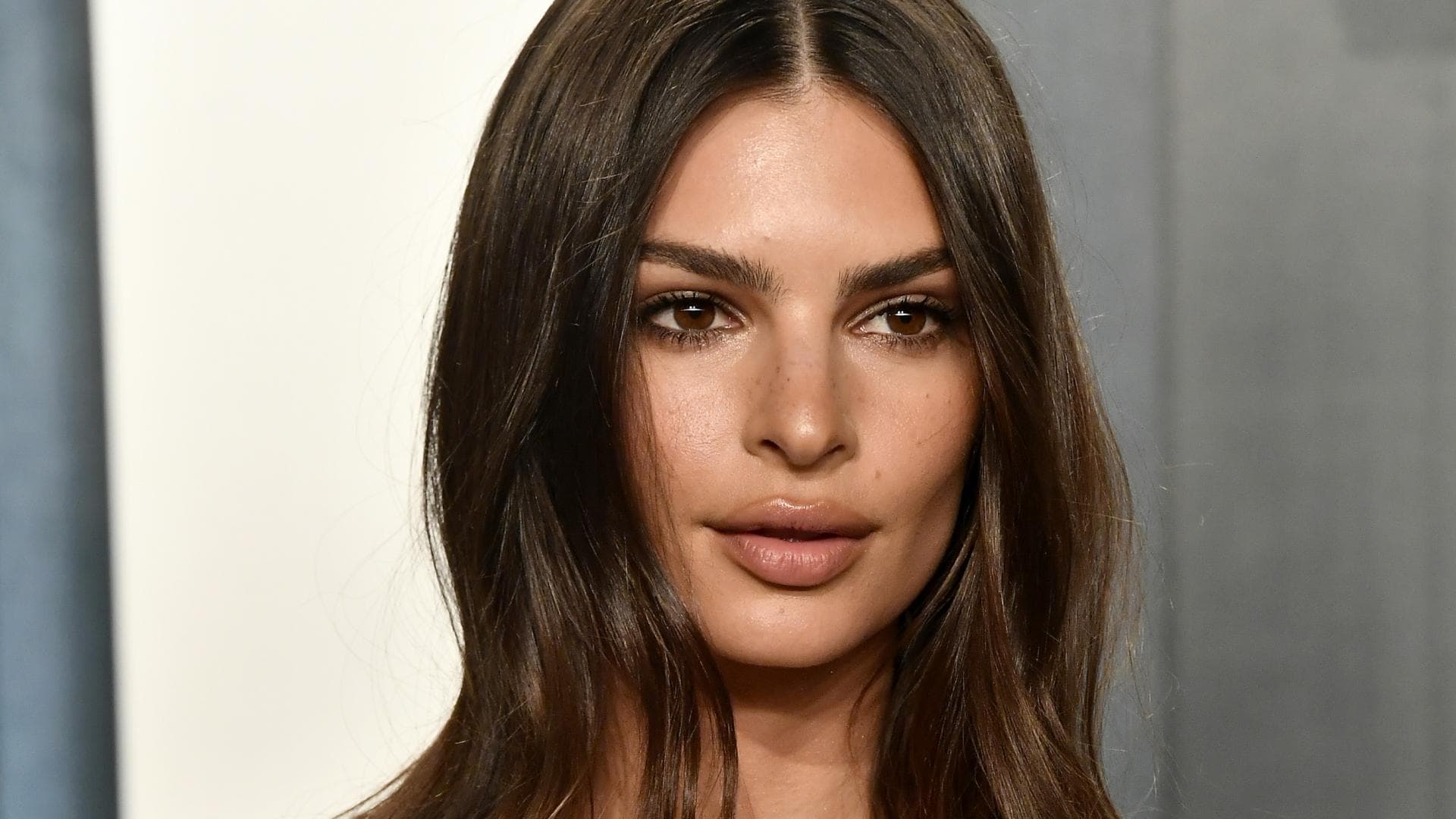 Emily Ratajkowski: Supermodel ist mit blonden Haaren kaum wiederzuerkennen!