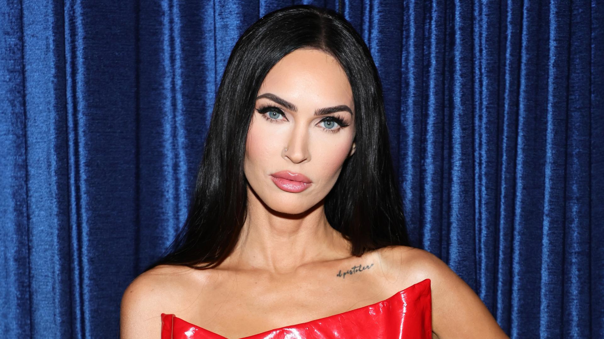 Nageltrend 2023: Die "Blood Drip Nails" von Megan Fox sind nichts für ...