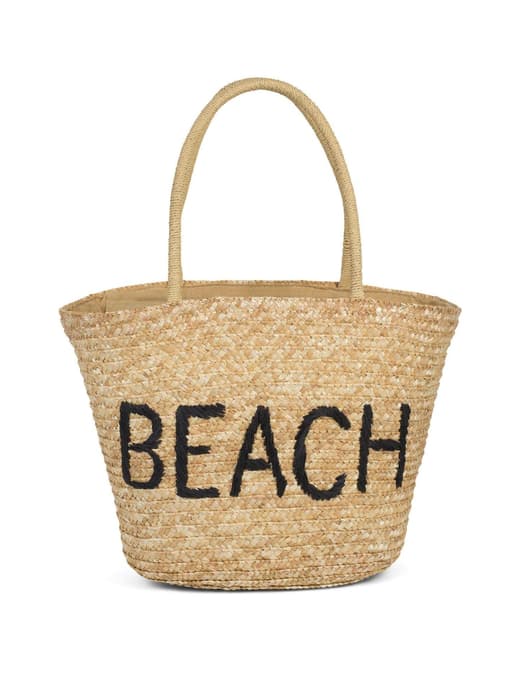 Diese Essentials gehören in deine Strandtasche