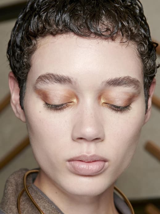 Das Golden Hour Make-up ist der neuste Beauty-Trend im Herbst