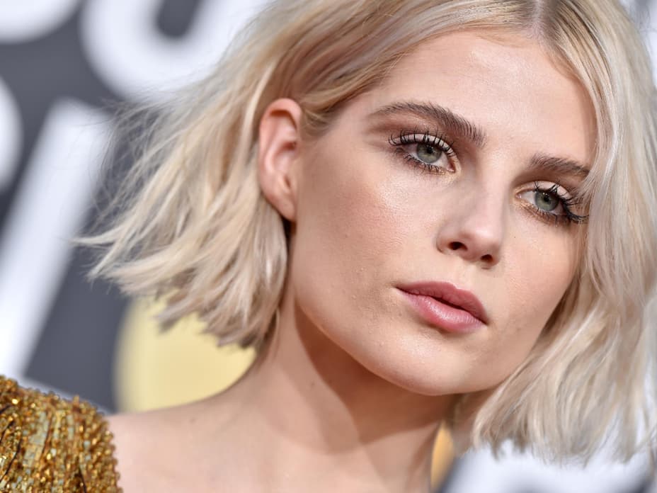 Frisurentrend 2022: Der "Triangle Bob" sorgt für extra Volumen und viel ...