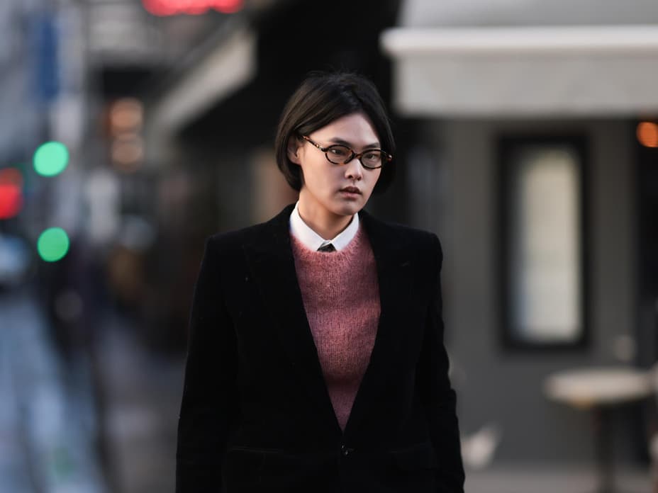 Kurzhaarfrisur Brille: Die schönsten Schnitte für Brillenträger