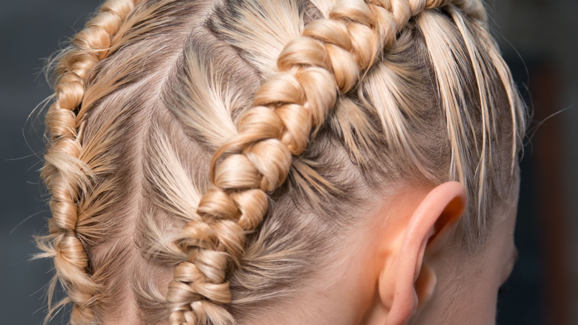 Flechtfrisuren: Über 65 Bilder und Anleitungen