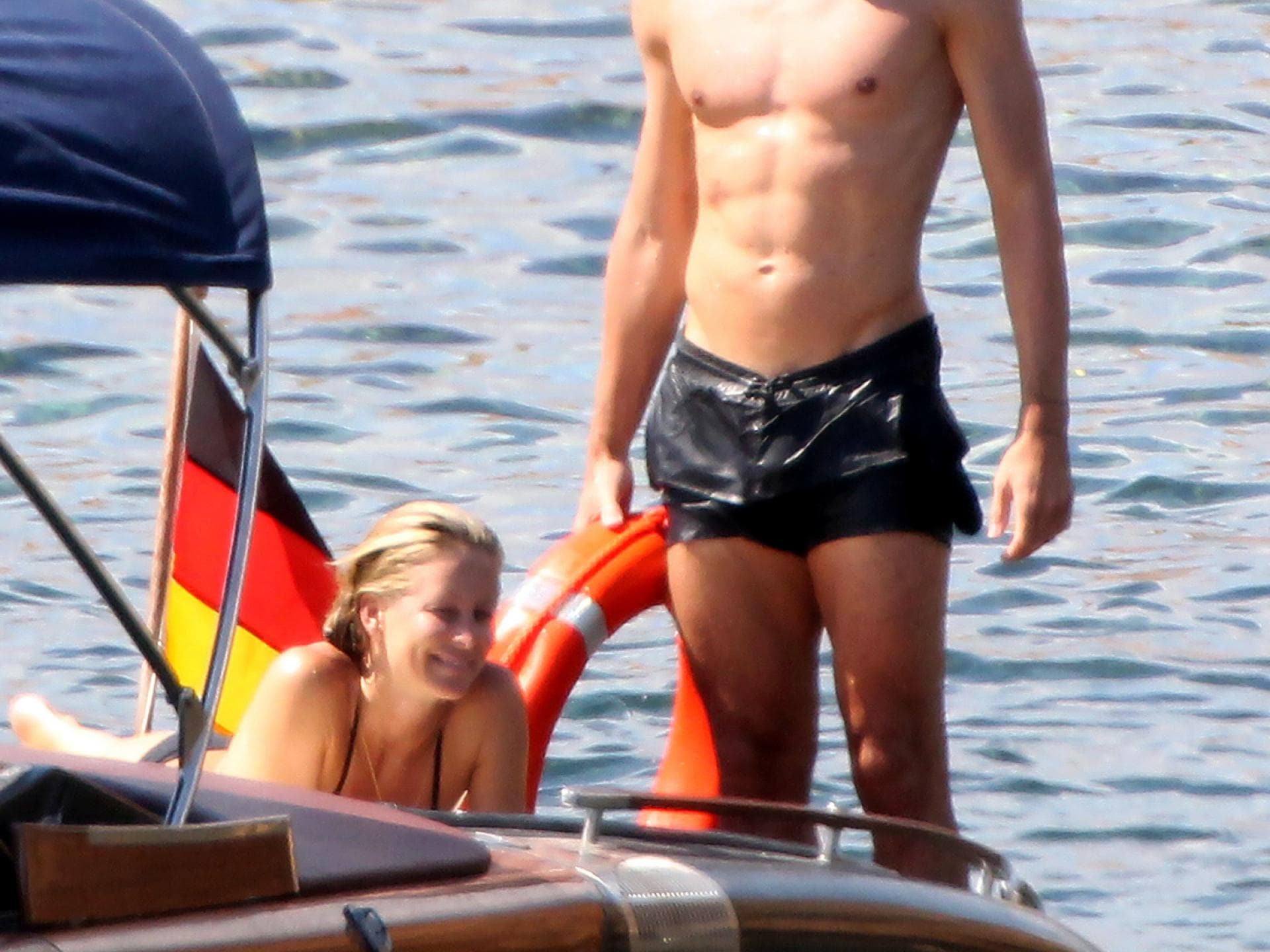 Mario Gomez Carina Wanzung