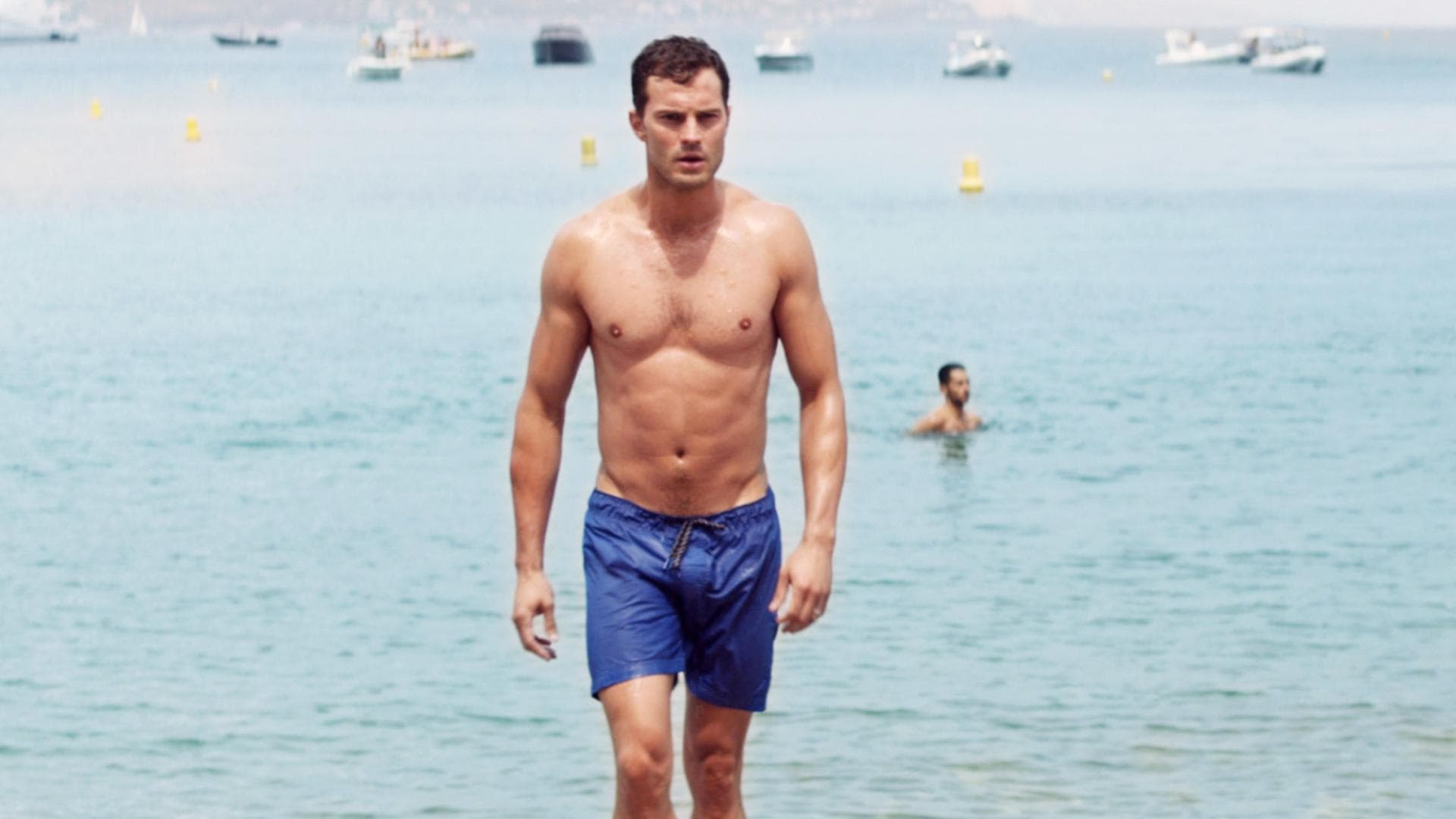 Heiße Promi-Männer am Strand: Unsere Top 9