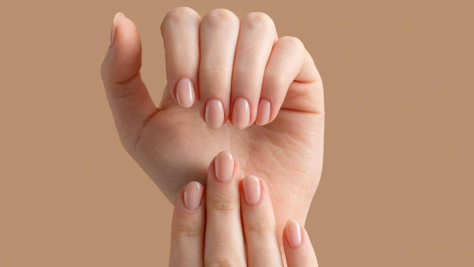 "Boring Nails": Diesen Nagel-Trend lieben wir im Herbst