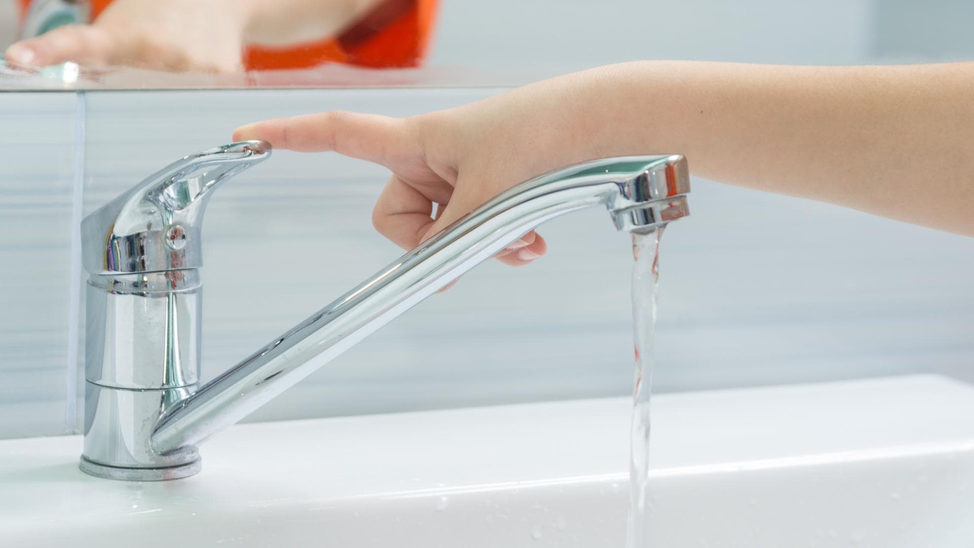Geld sparen: Mit diesen 3 Tipps verbrauchst du nur noch halb so viel Wasser