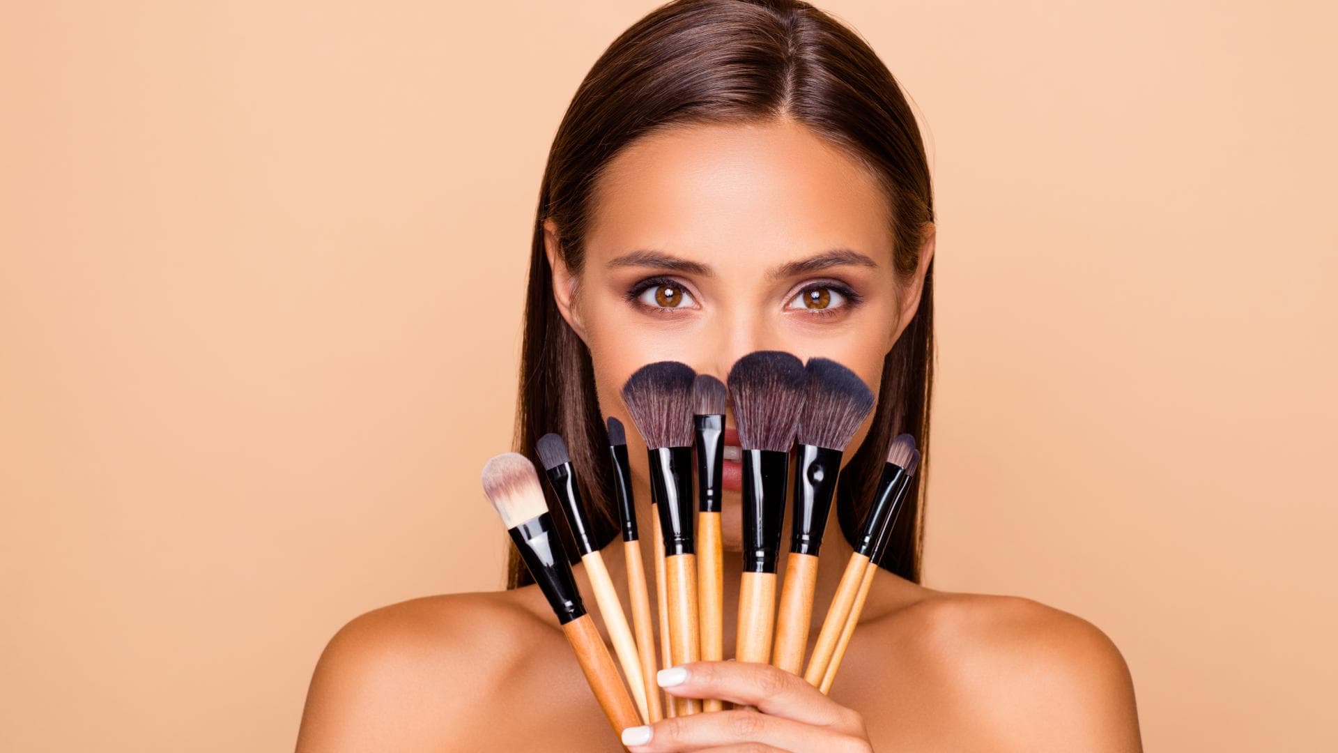 Schminkpinsel: So findest du den richtigen Pinsel für dein Make-up